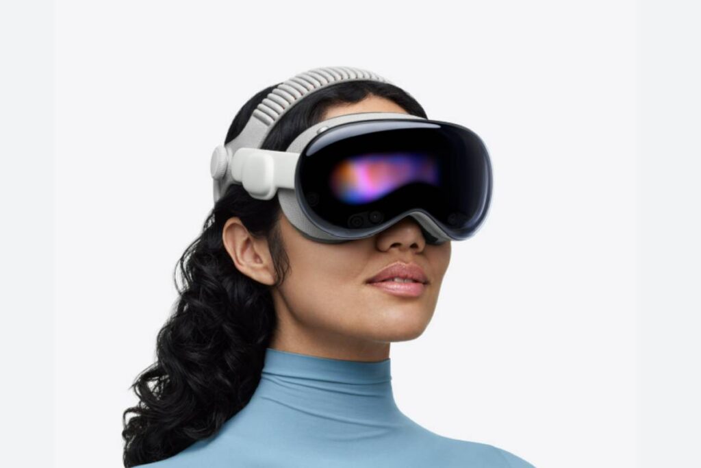 Apple AI Glasses Delay Highlights a Bigger Challenge in Wearable Tech